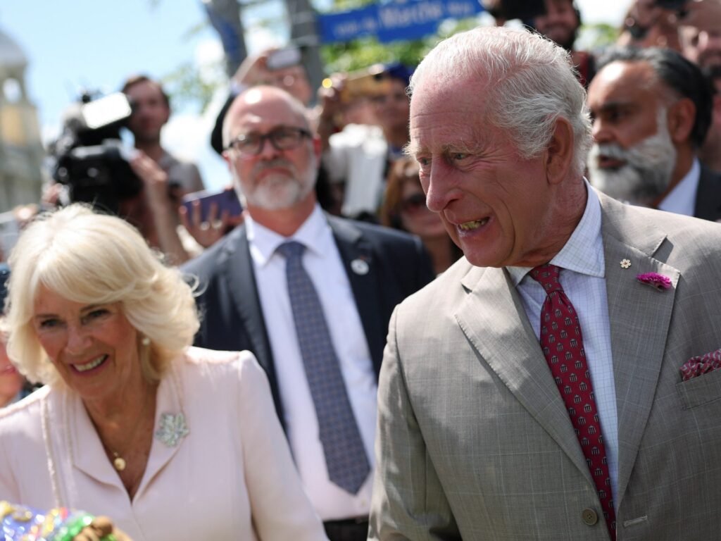 Konink Charles III Aangekomen in Canada te Midden van Spanningen met ...